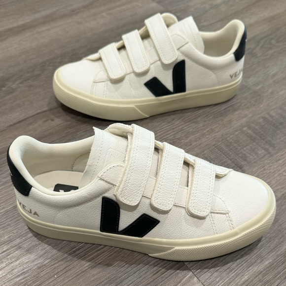 Veja | Shoes | Veja Recife Logo Extra White Black 3 Strap Leather ...